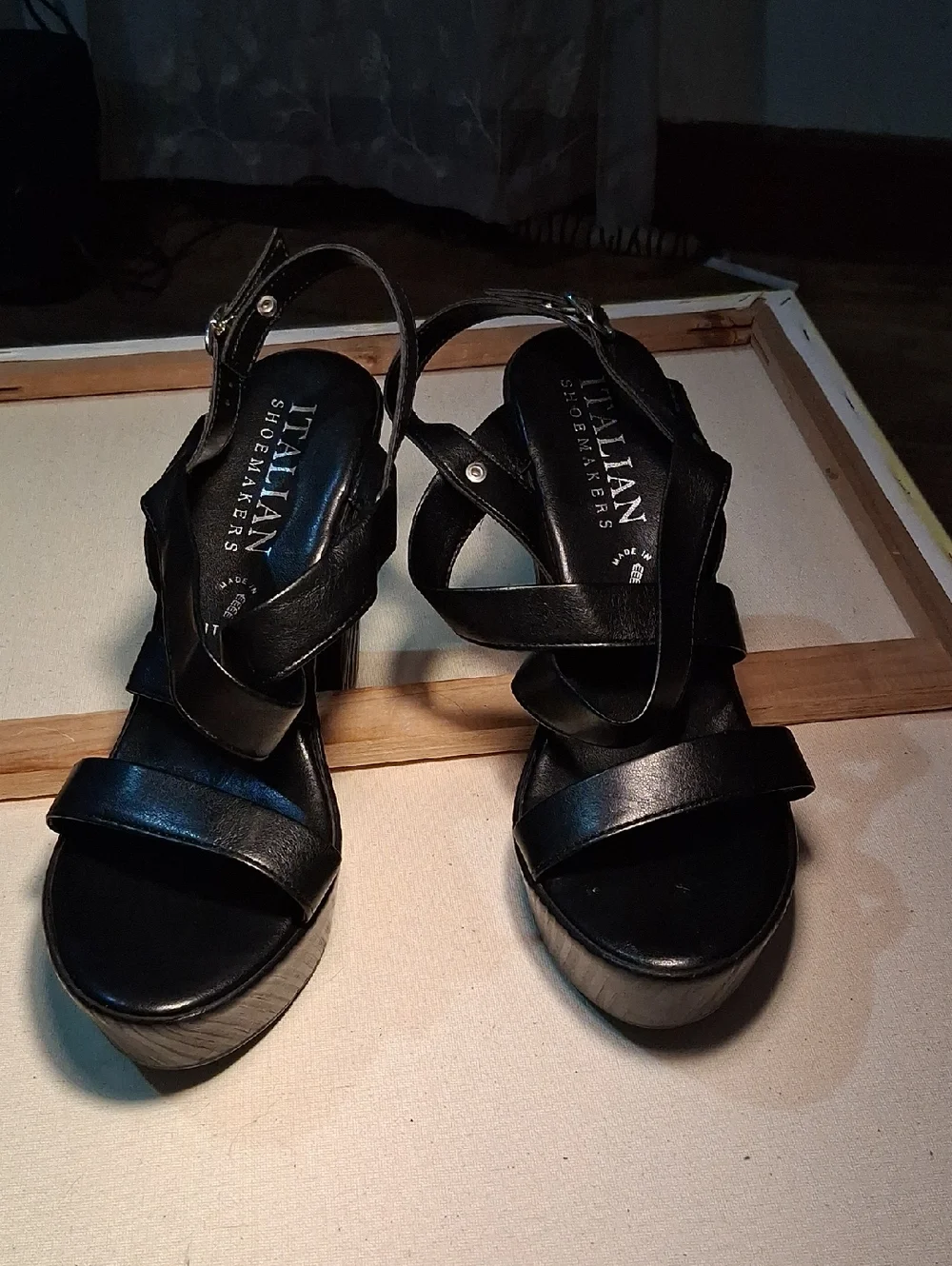 Italian Shoemakers | Shoes | Italian Shoemakers Black Leather Strap ...